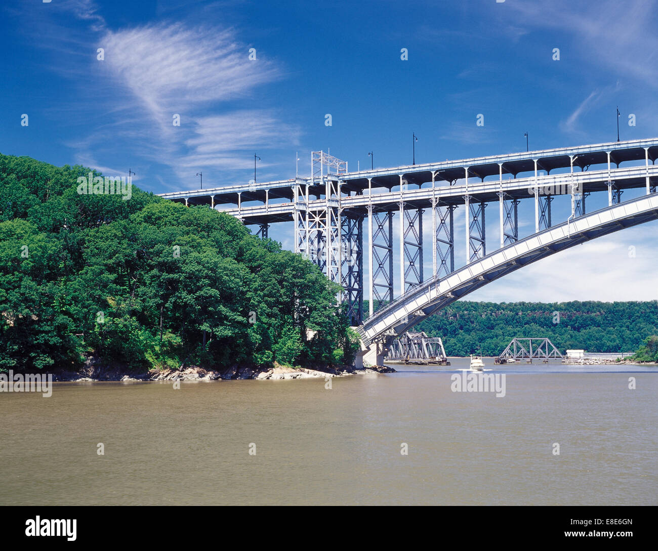 Henry Hudson Bridge Stock Photo - Alamy