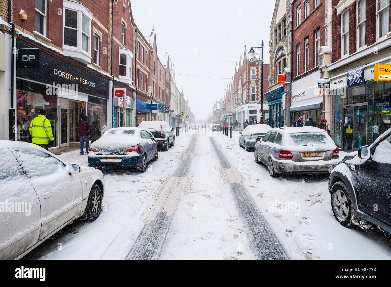 Winter Snow Blizzard In Barry Stock Photos & Winter Snow Blizzard In ...