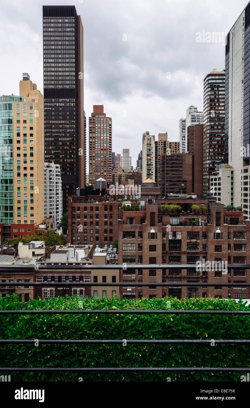 Population roof hi-res stock photography and images - Alamy