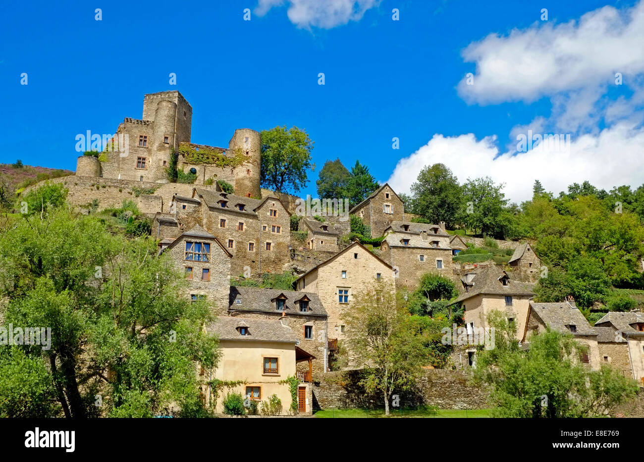 Belcastel hi-res stock photography and images - Alamy