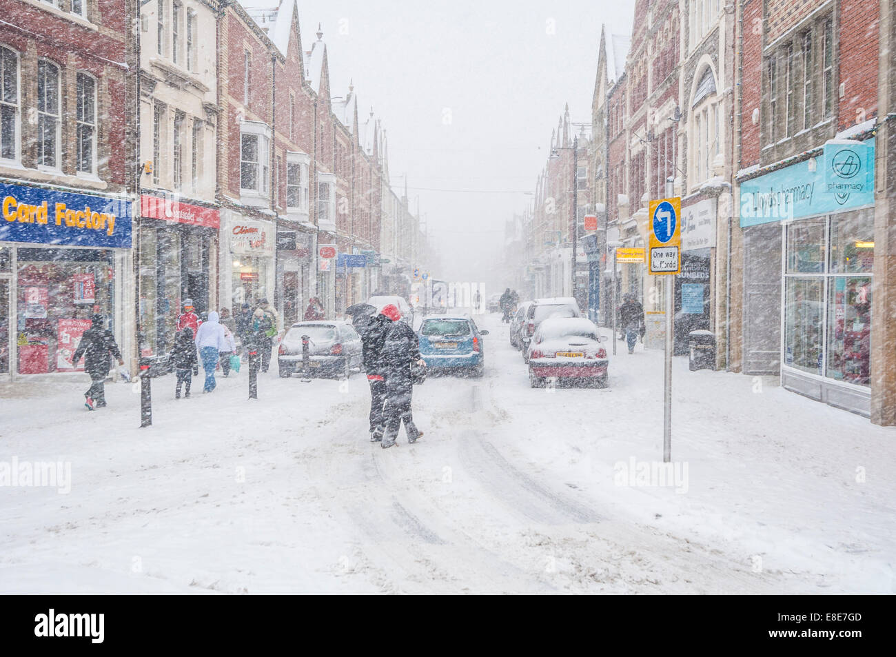 Winter snow blizzard in barry hi-res stock photography and images - Alamy