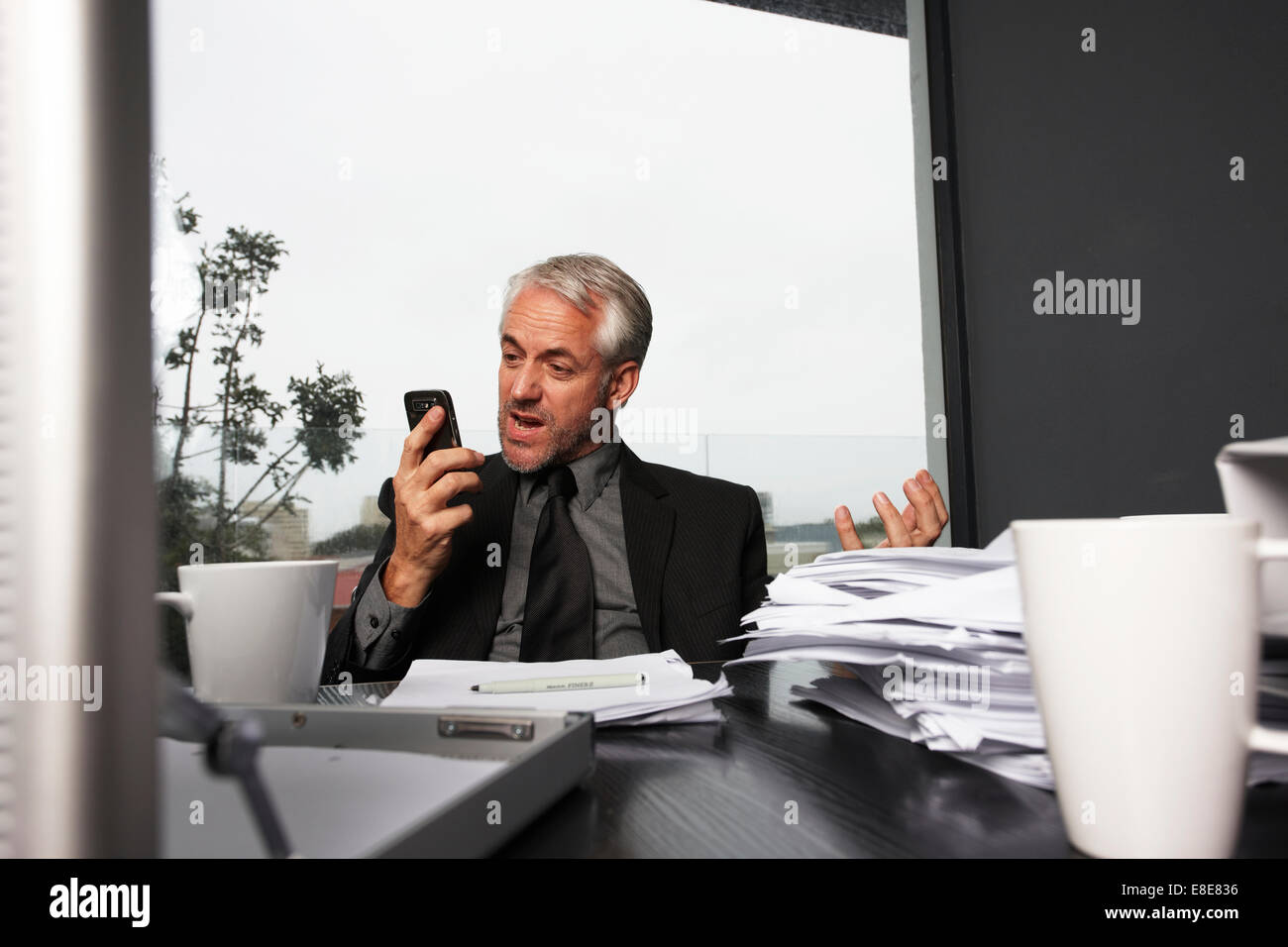 Angry older manager hi-res stock photography and images - Alamy