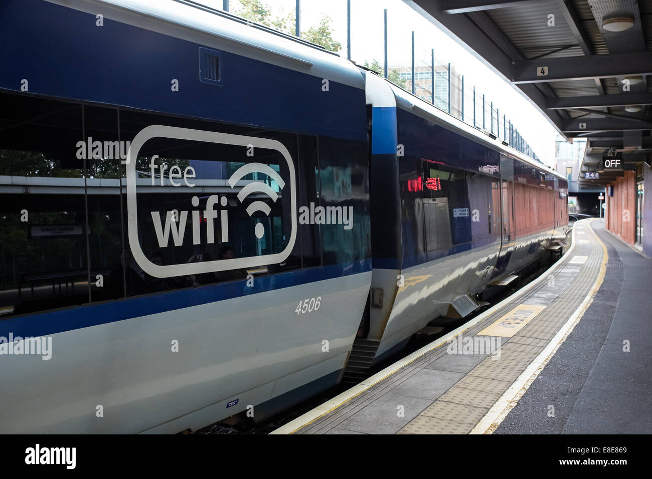 Belfast rail station High Resolution Stock Photography and Images - Alamy