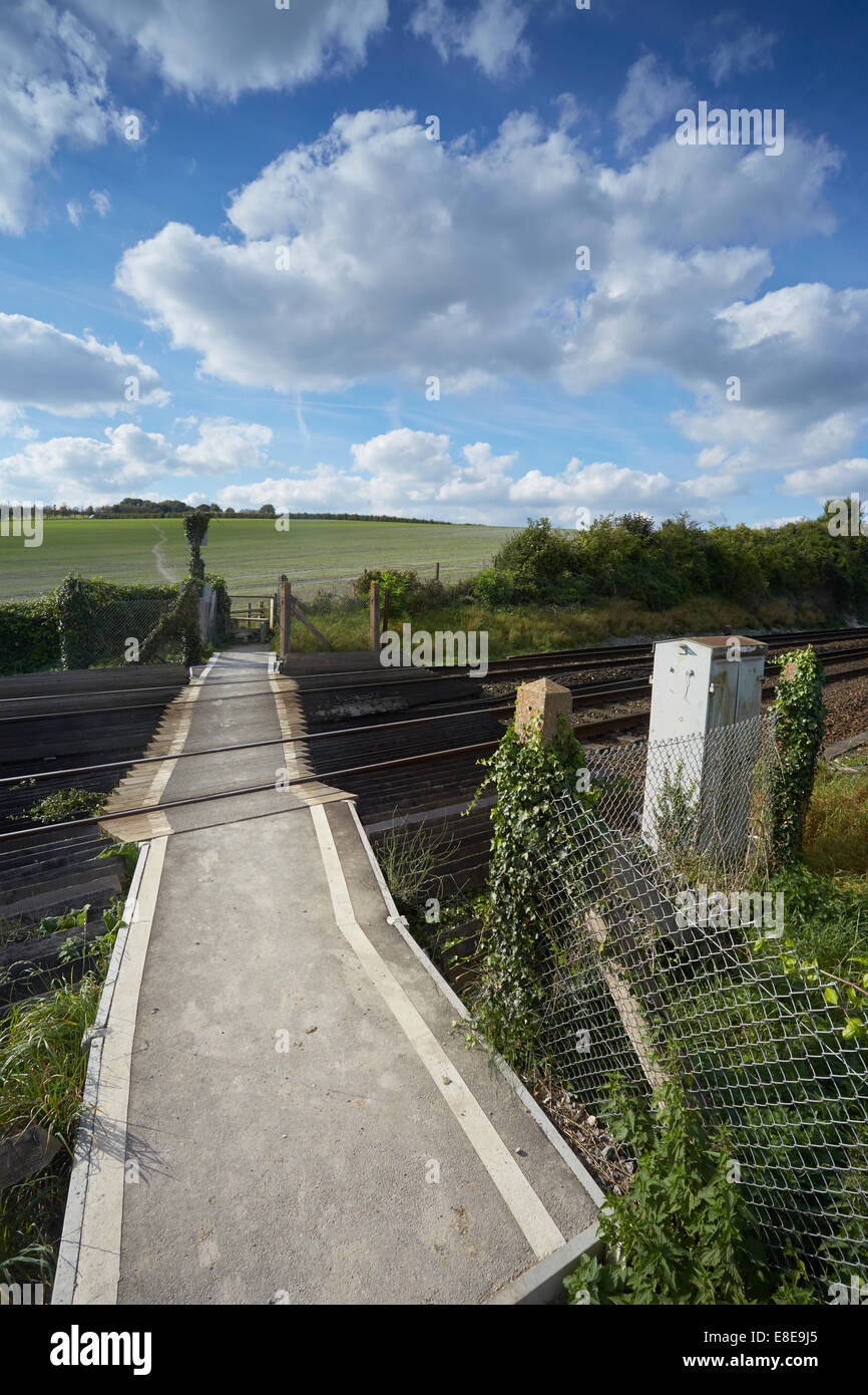 Foot crossing hi-res stock photography and images - Alamy