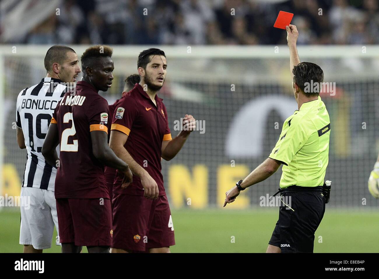 Turin, Italy. 5th Oct, 2014. Serie A football. Juventus versus AS Roma ...