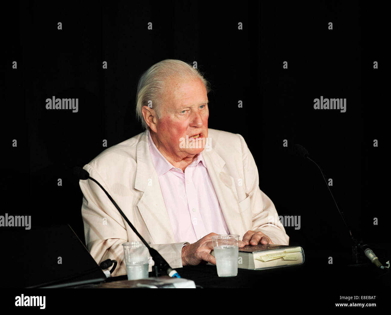 John Julius Cooper High Resolution Stock Photography and Images - Alamy
