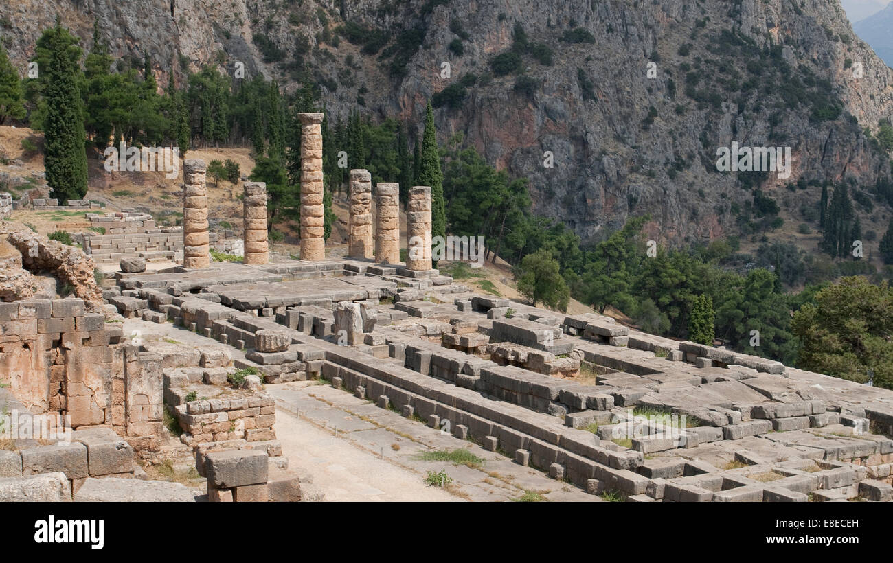 Delphi ruins hi-res stock photography and images - Alamy