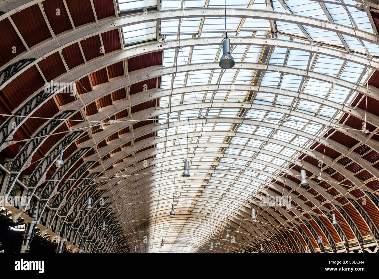 Railway Station Roof Stock Photos & Railway Station Roof Stock Images ...