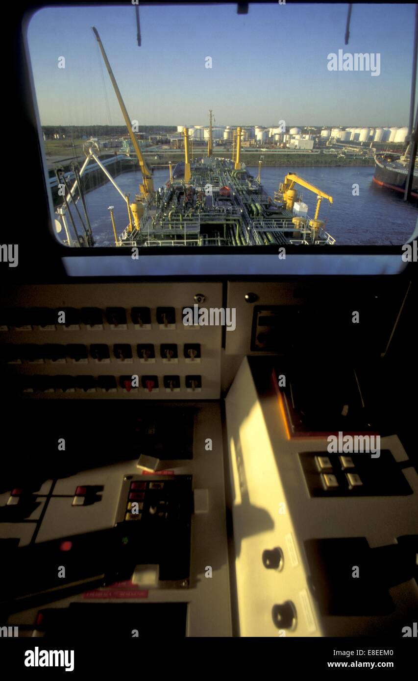 Bridge of the oil hi-res stock photography and images - Alamy