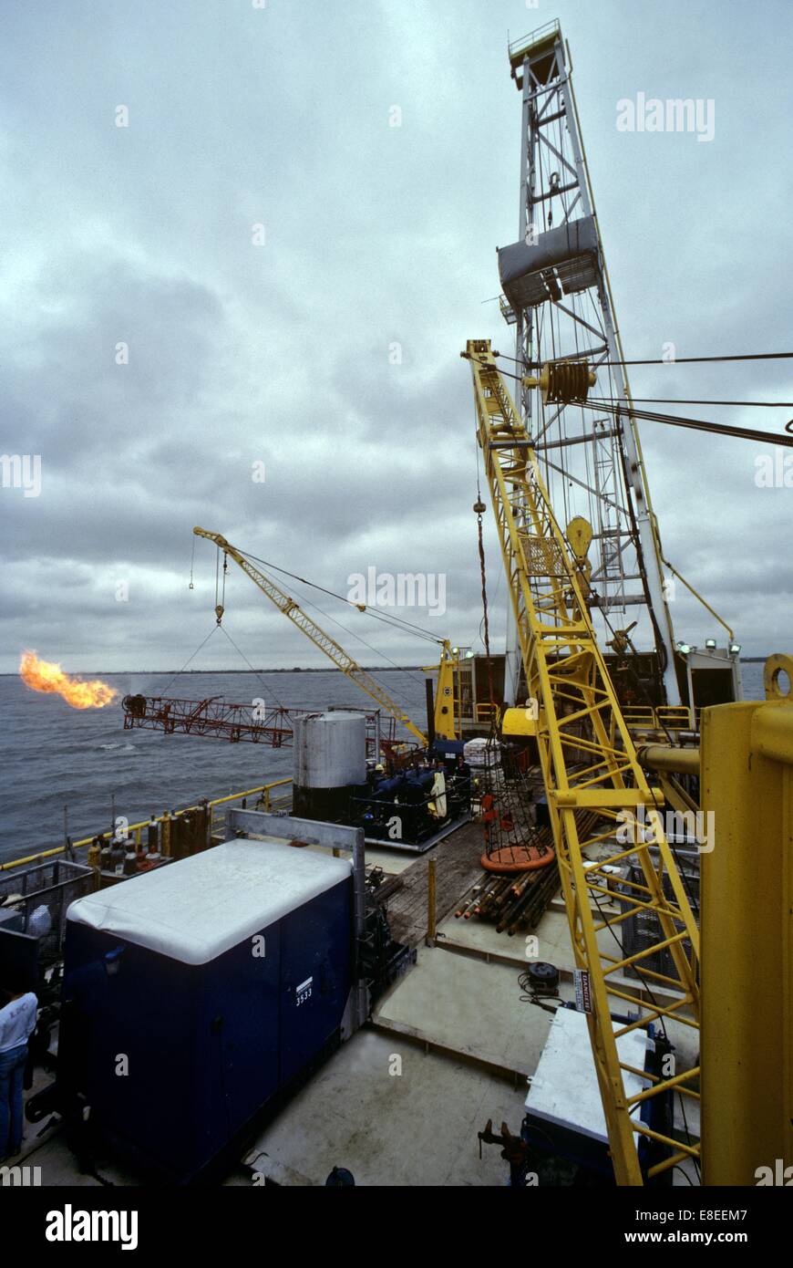 Flaring of gas hi-res stock photography and images - Alamy