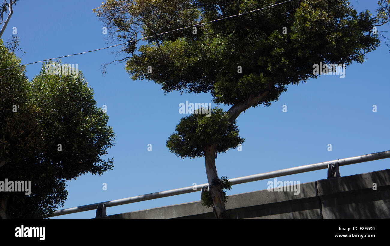 Highway edge hi-res stock photography and images - Alamy