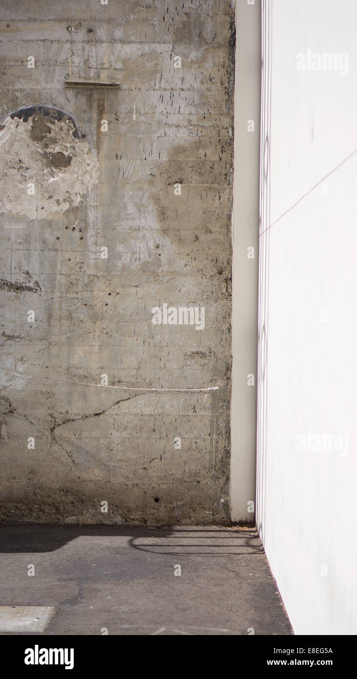 Concrete shadow hi-res stock photography and images - Alamy