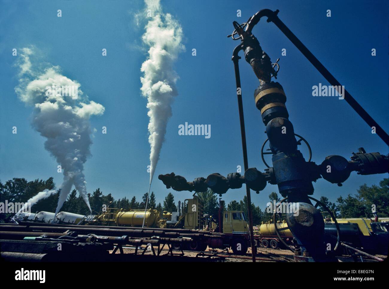 Frac tree hi-res stock photography and images - Alamy