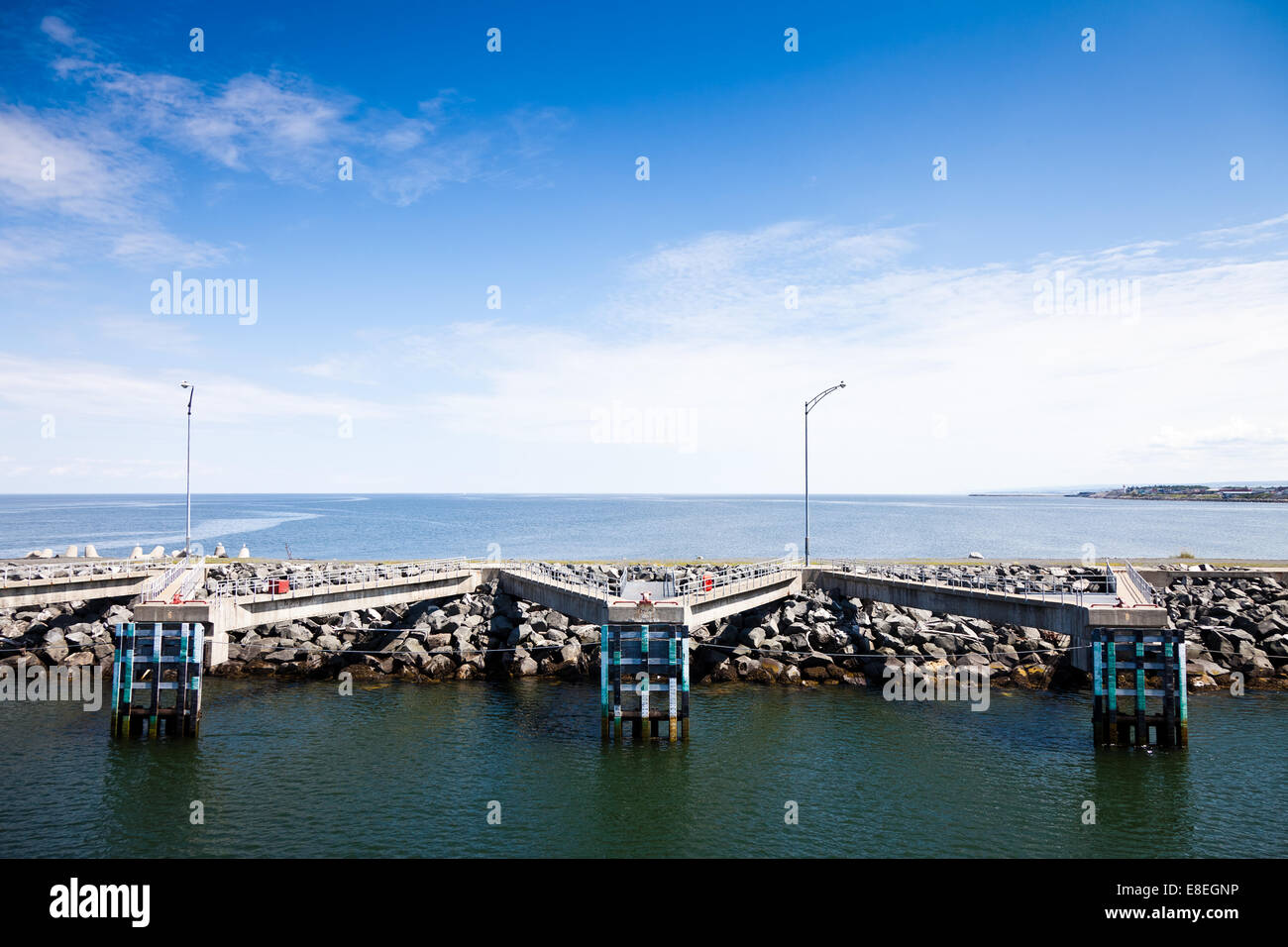 Sunny busy pier on river hi-res stock photography and images - Alamy