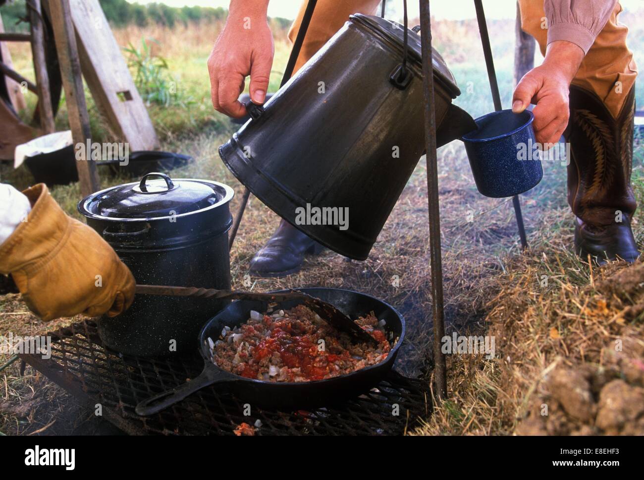 Cowboys Campfire High Resolution Stock Photography and Images - Alamy