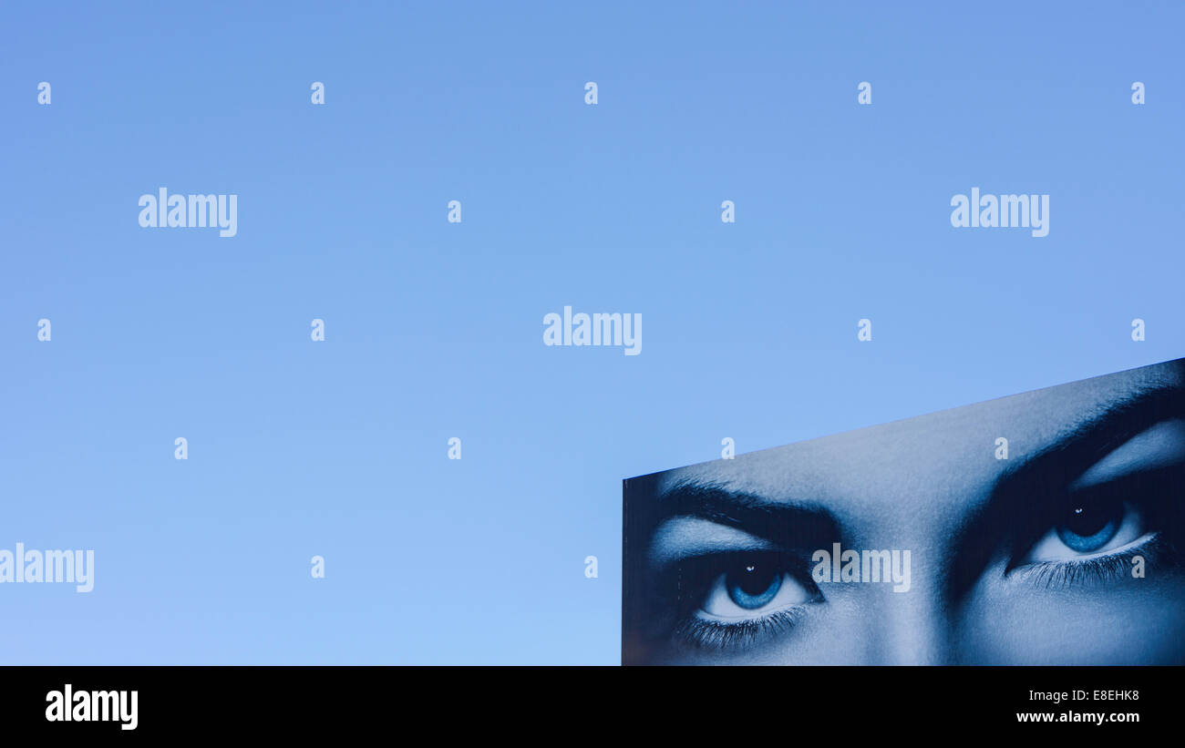 Watching eyes hi-res stock photography and images - Alamy