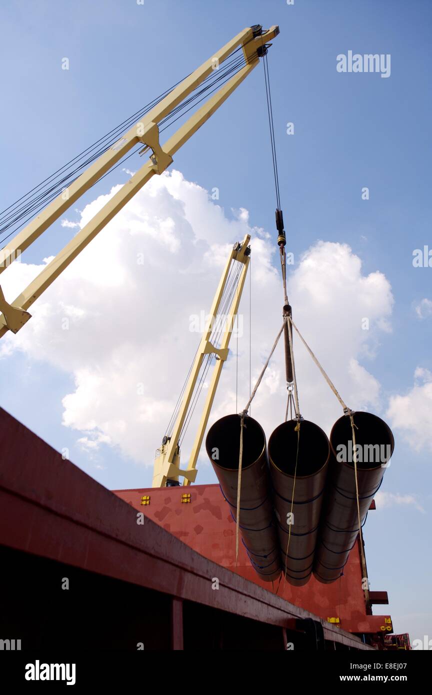 Offloading Crane High Resolution Stock Photography and Images - Alamy