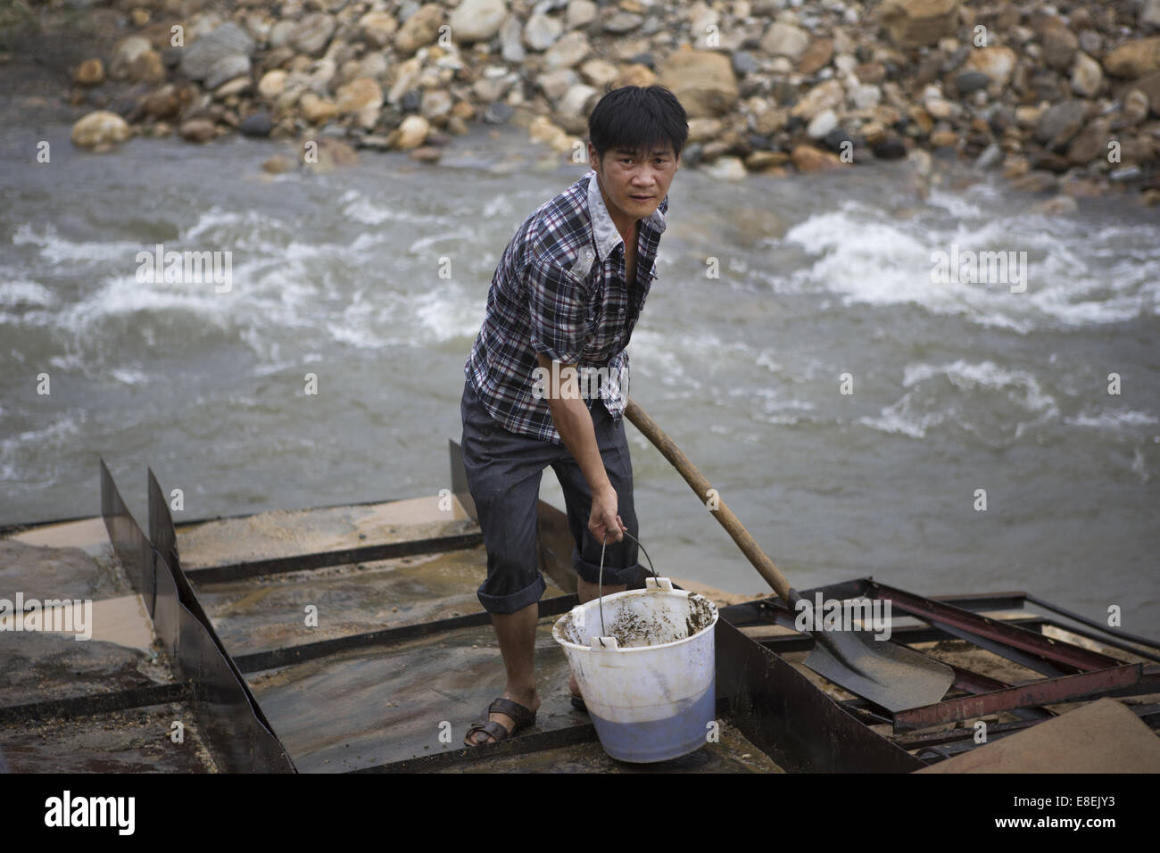 Chinese gold miner hi-res stock photography and images - Alamy