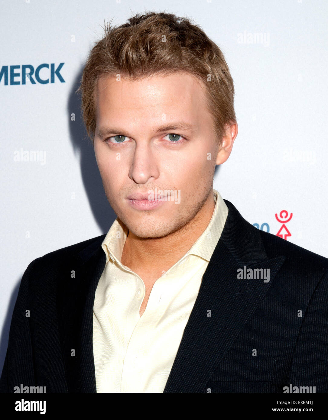 The 5th Annual Women of the World Summit Featuring: Ronan Farrow Where ...