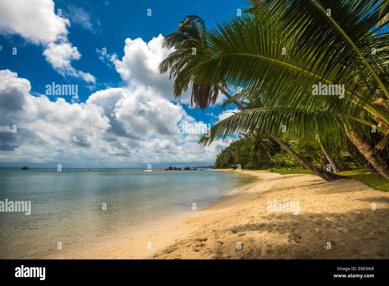 Tropical sky hi-res stock photography and images - Alamy