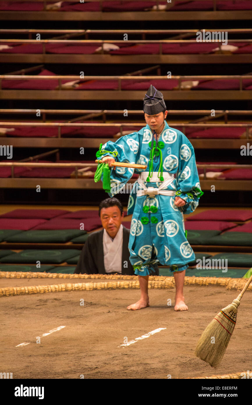 Grand sumo hi-res stock photography and images - Alamy