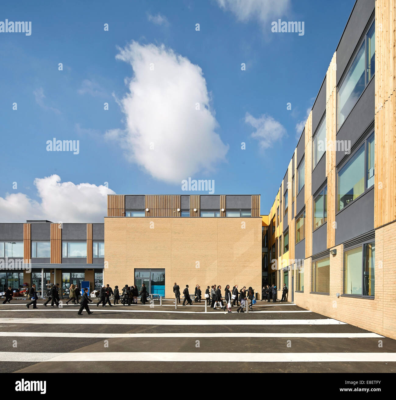 Oasis Academy Hadley, Enfield, United Kingdom. Architect: John McAslan ...