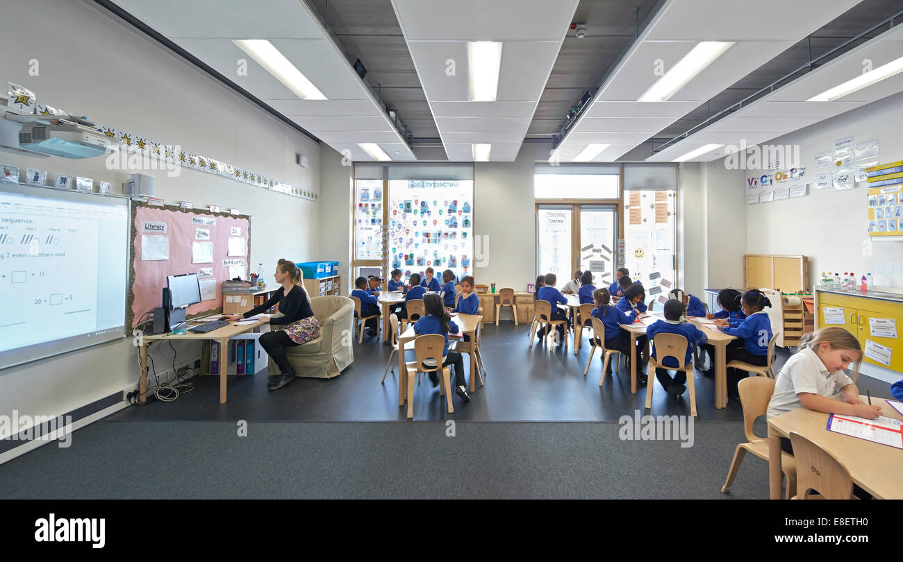 Oasis Academy Hadley, Enfield, United Kingdom. Architect: John McAslan ...