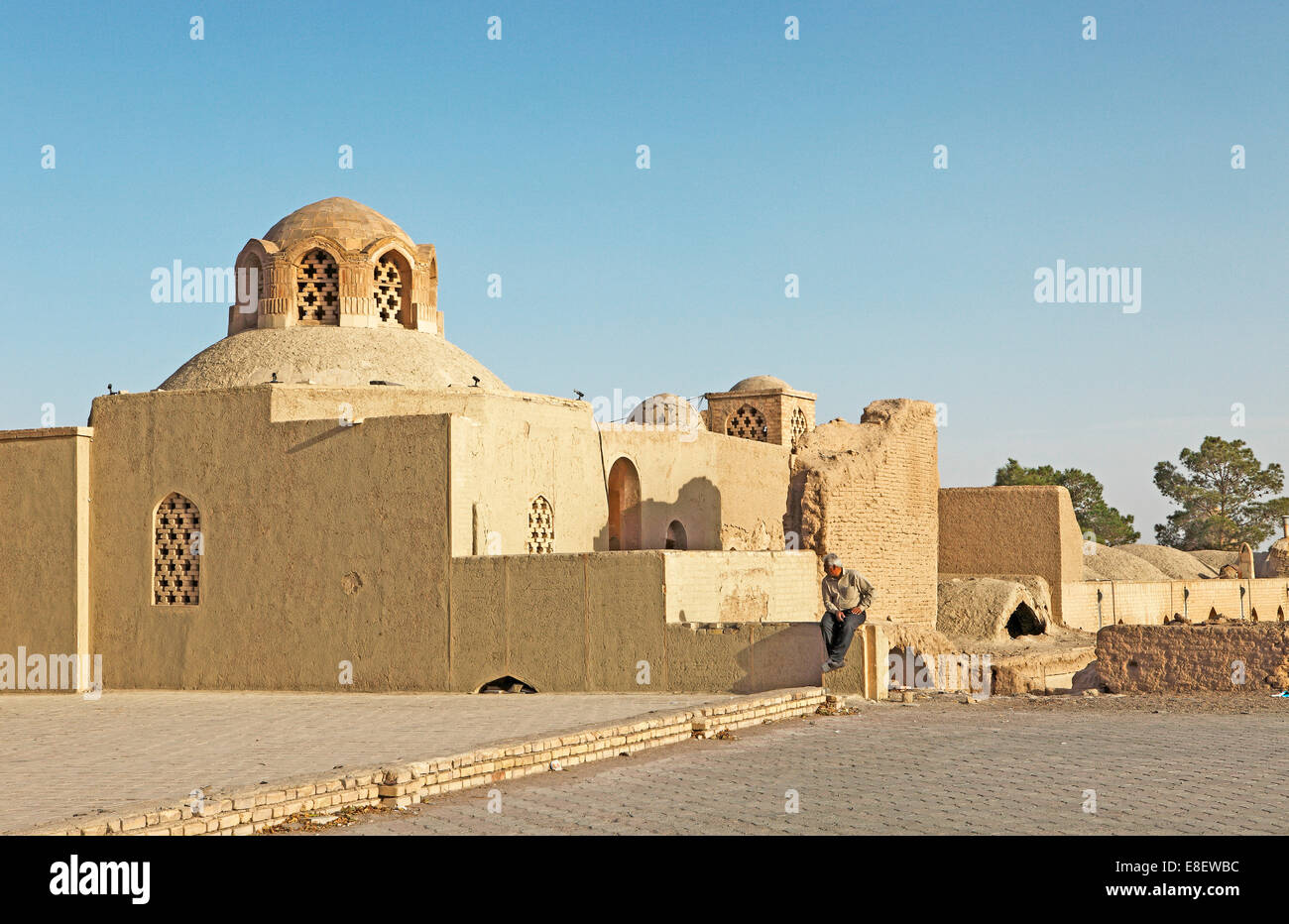 Adobe brick buildings on the central square, Na'in, Isfahan Province ...