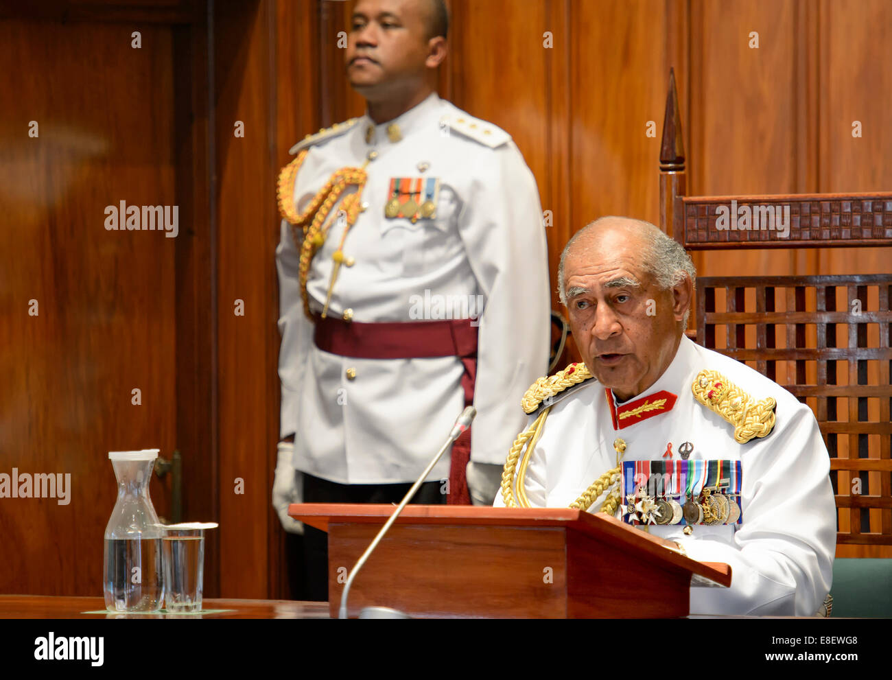 Suva, Fuji. 7th Oct, 2014. Fijian President Ratu Epeli Nailatikau (R ...