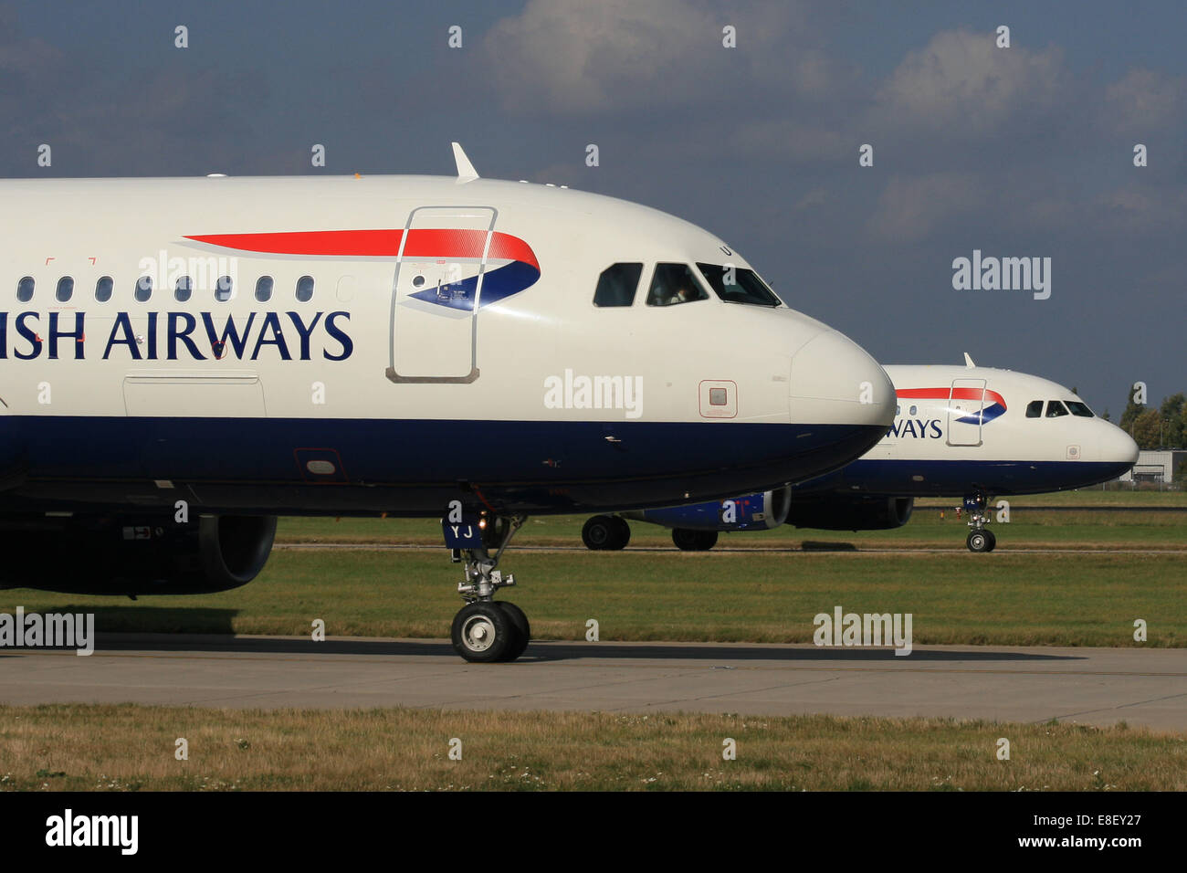 British airways airbus a320 boeing hi-res stock photography and images ...