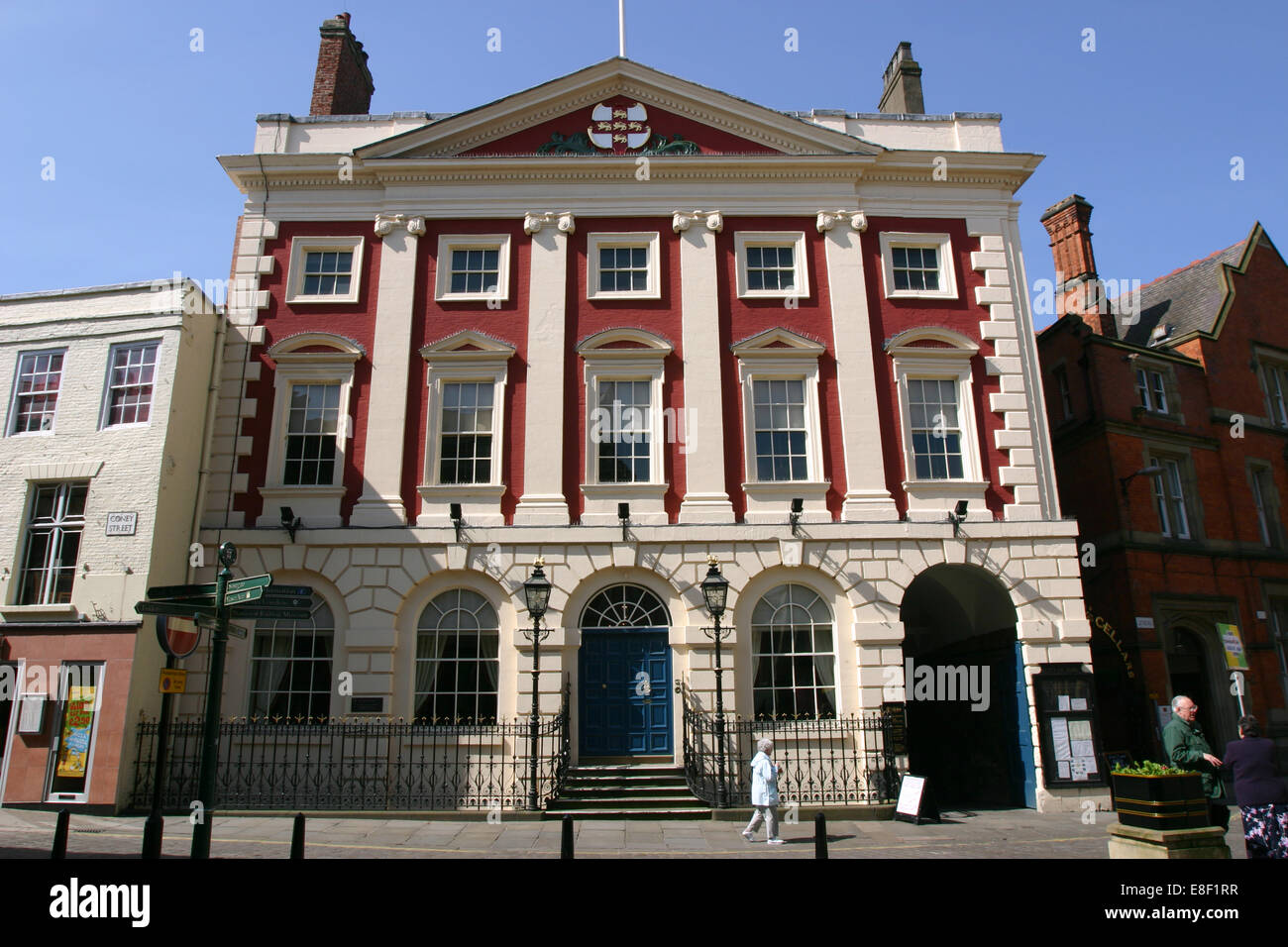 Lord mayor mansion house 18th century hi-res stock photography and ...