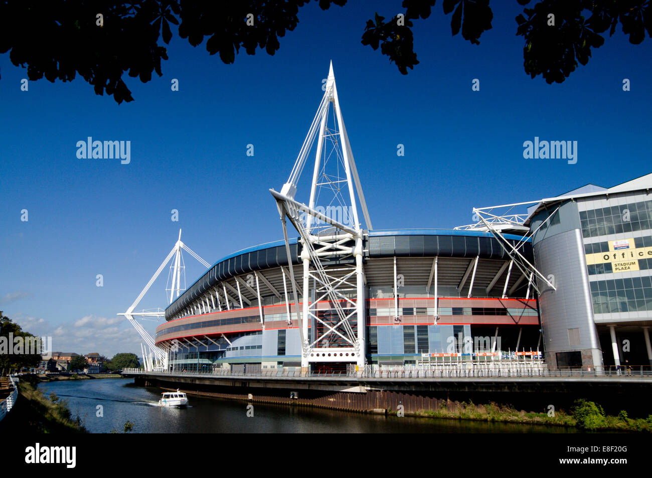Aqua bus architecture hi-res stock photography and images - Alamy