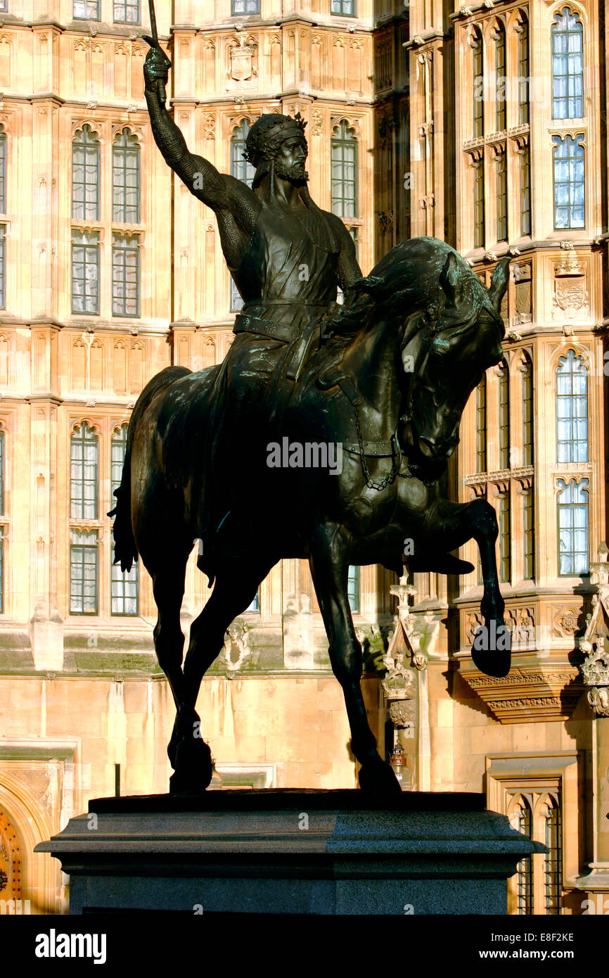 Richard the Lionheart Statue, Houses of Parliament, Westminster, London ...