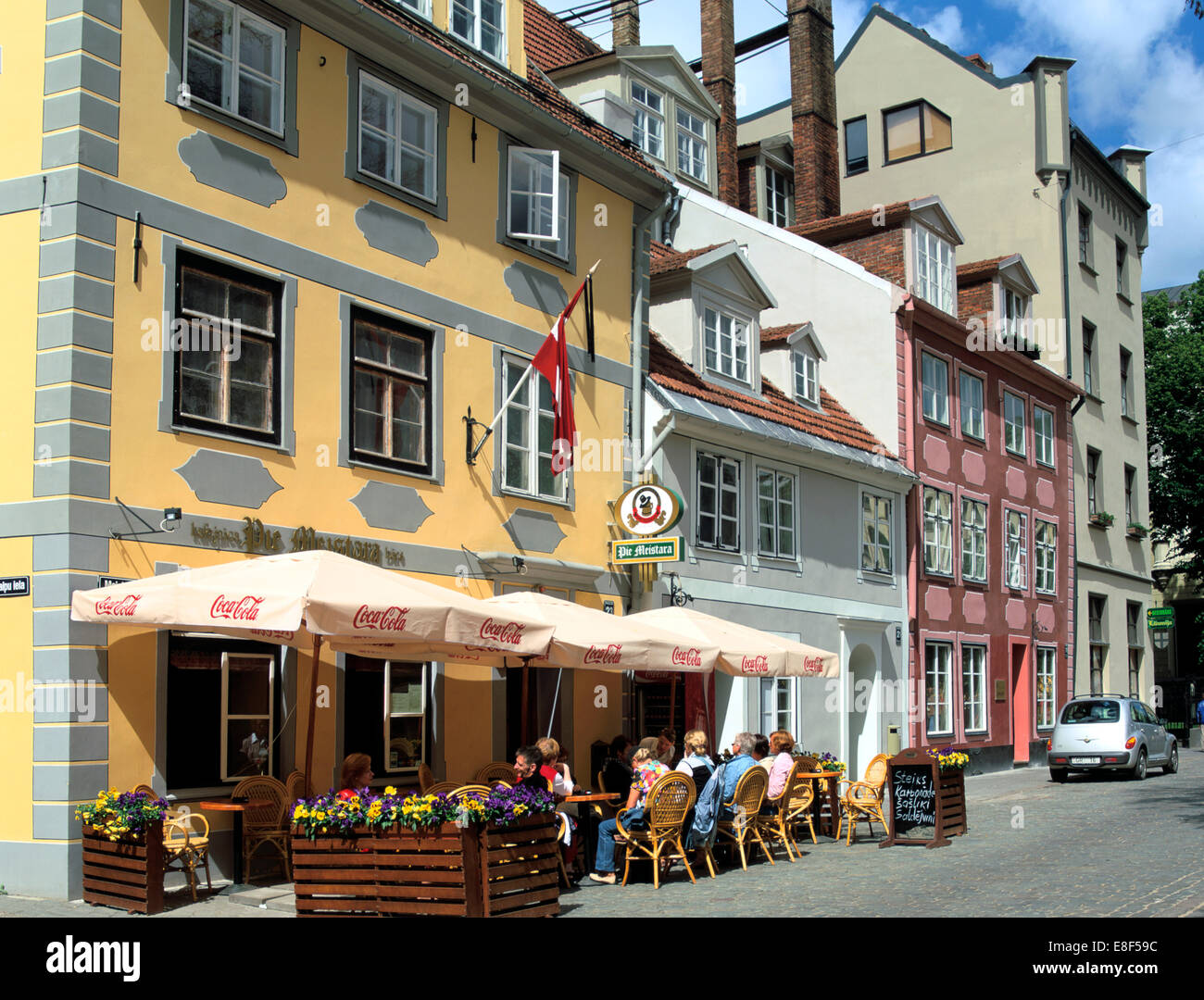 Cafe on Meistaru iela, Riga, Latvia Stock Photo - Alamy
