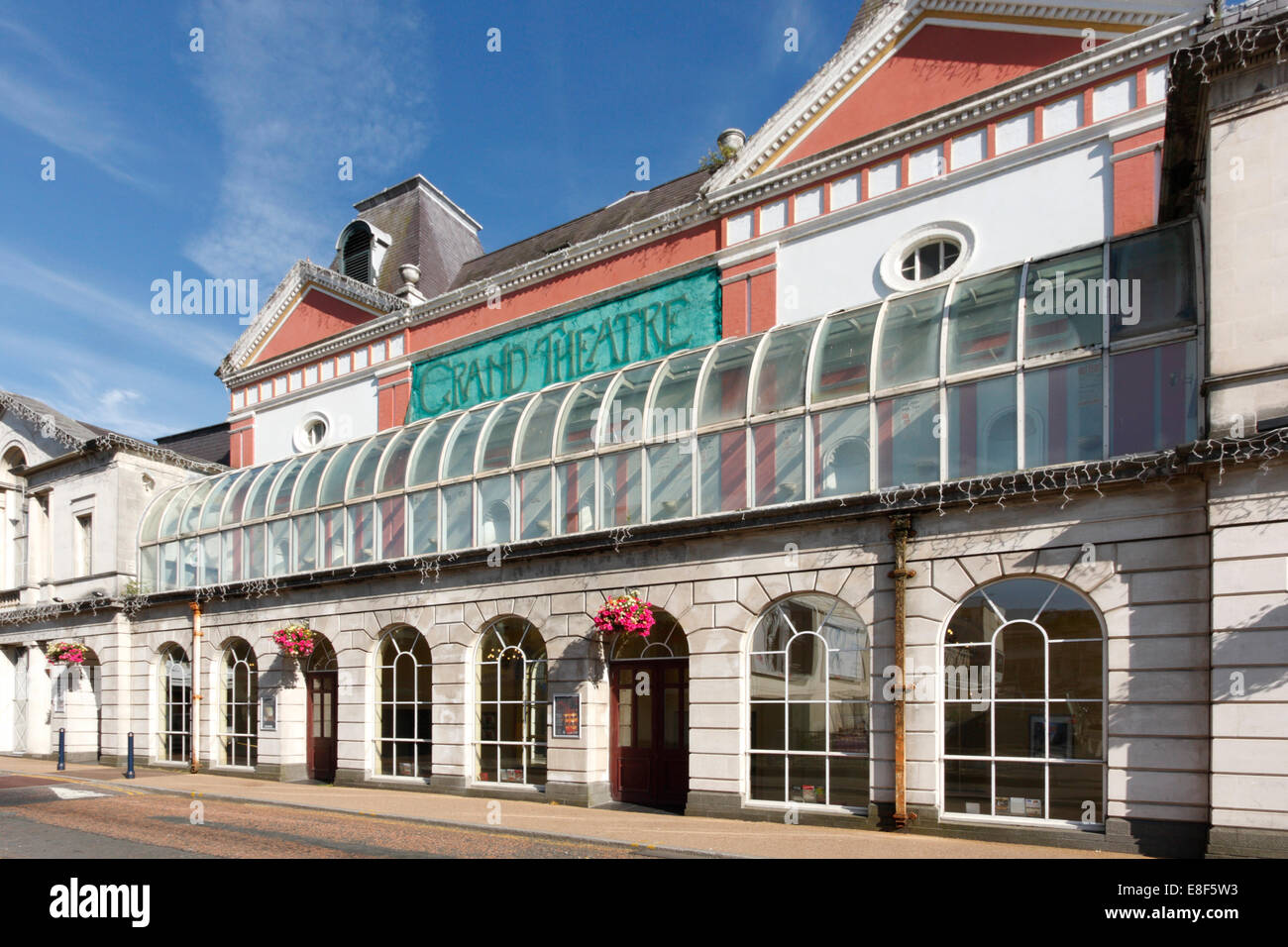 Grand theatre swansea hi-res stock photography and images - Alamy