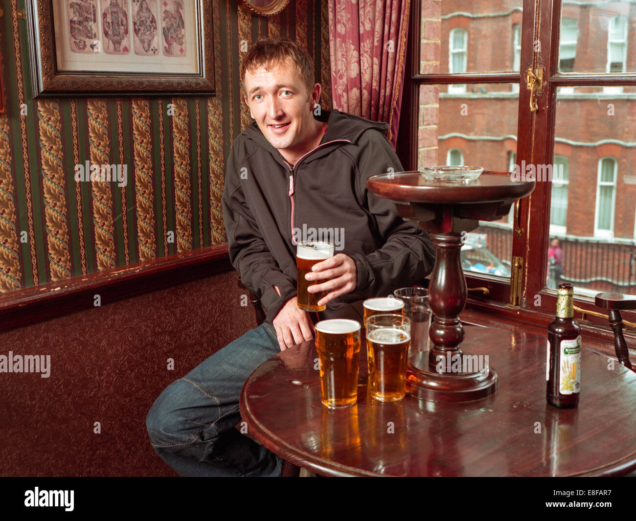 Ralph ineson harry potter hi-res stock photography and images - Alamy