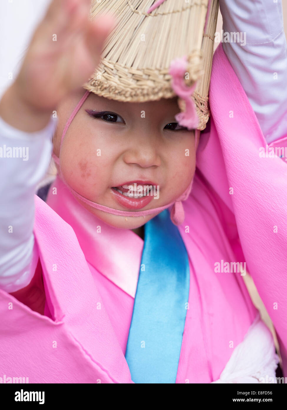 Awa Odori ( Awa Dance Festival ) held 12 to 15 August in Tokushima City ...