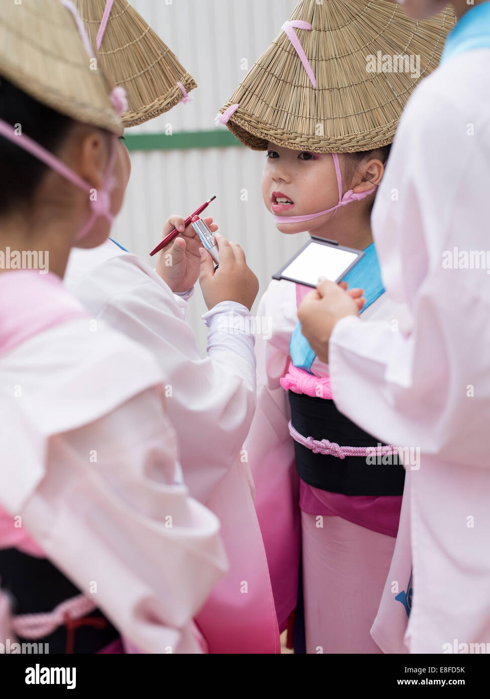 Awa Odori ( Awa Dance Festival ) held 12 to 15 August in Tokushima City ...