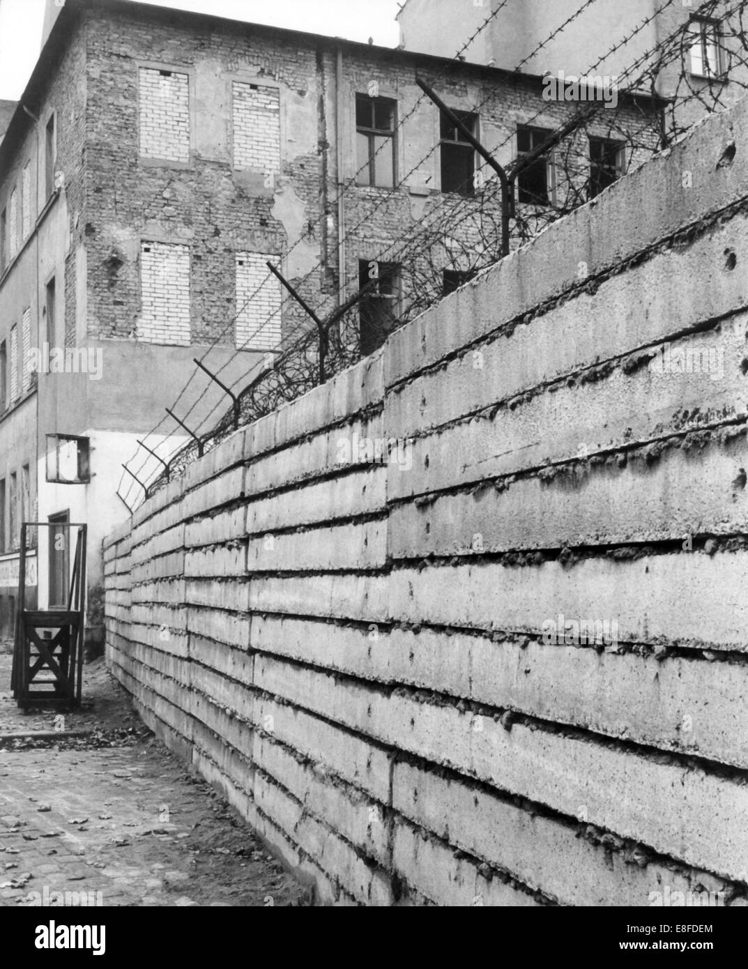 Bricked windows Black and White Stock Photos & Images - Alamy