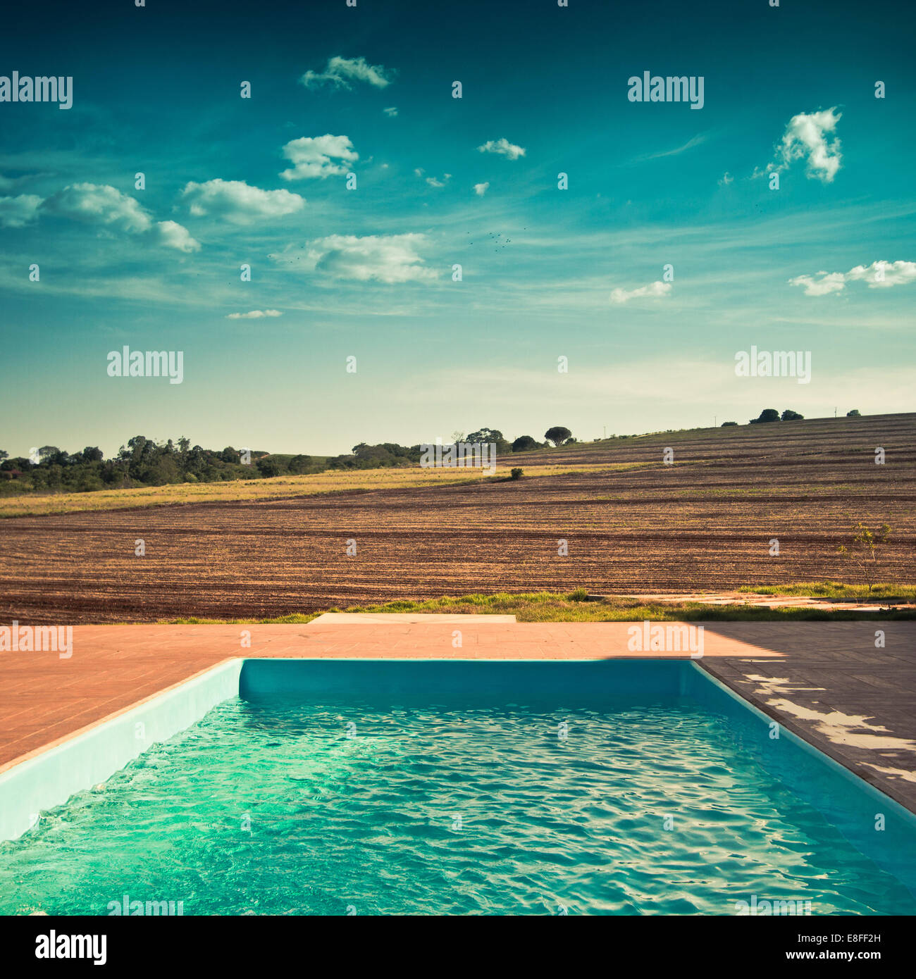 Outdoor pool hi-res stock photography and images - Alamy