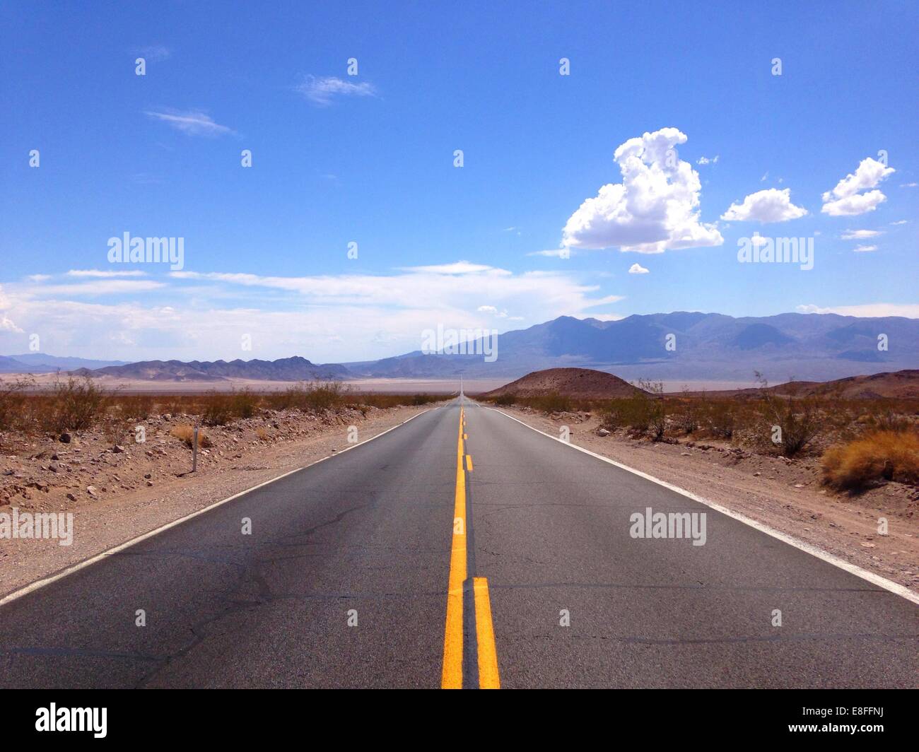 Straight road through Mojave Desert, California, USA Stock Photo - Alamy
