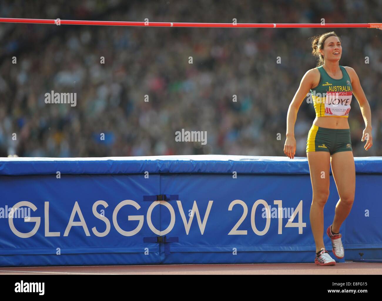 Womens high jump hi-res stock photography and images - Alamy