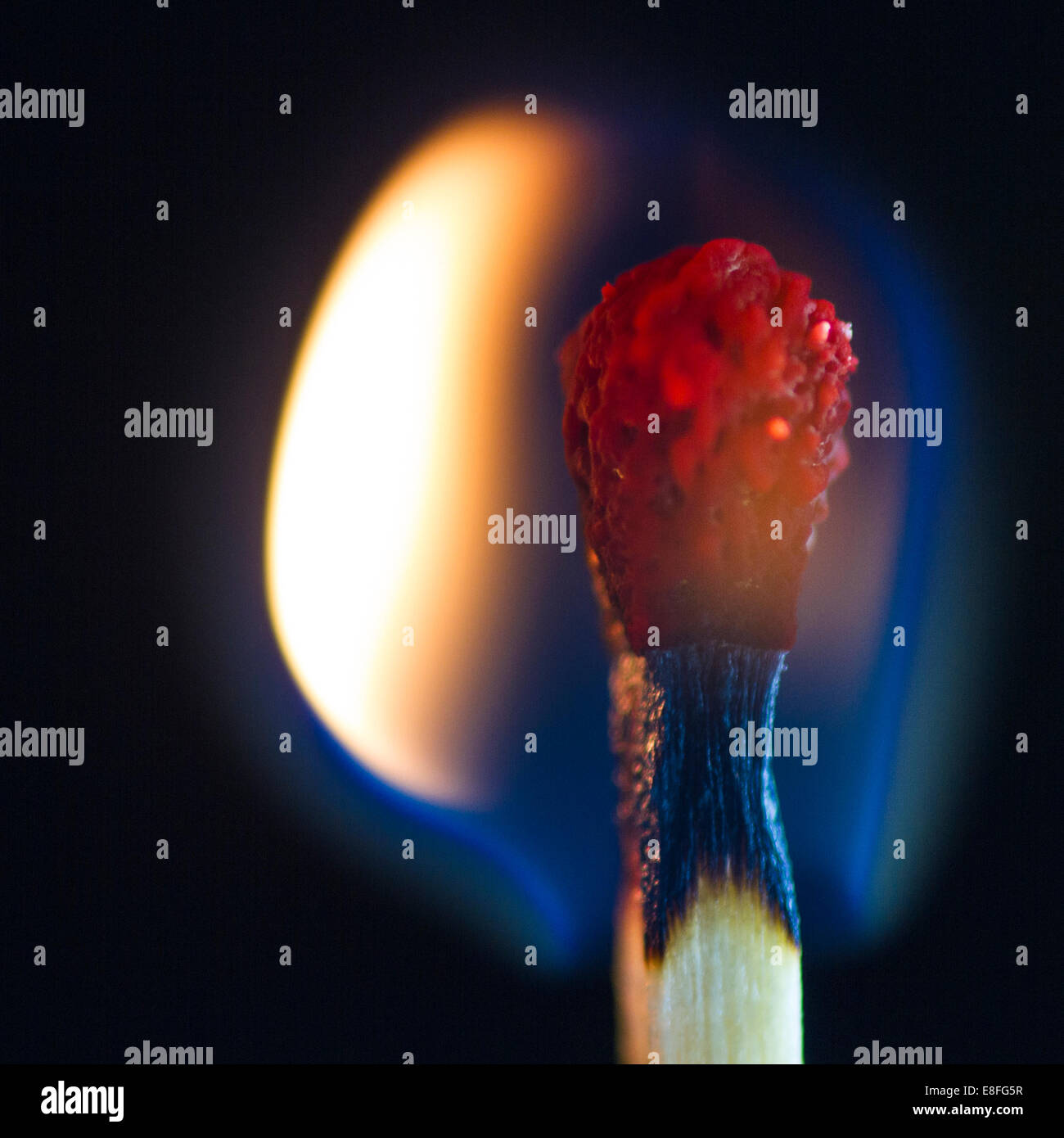 Burning match hi-res stock photography and images - Alamy