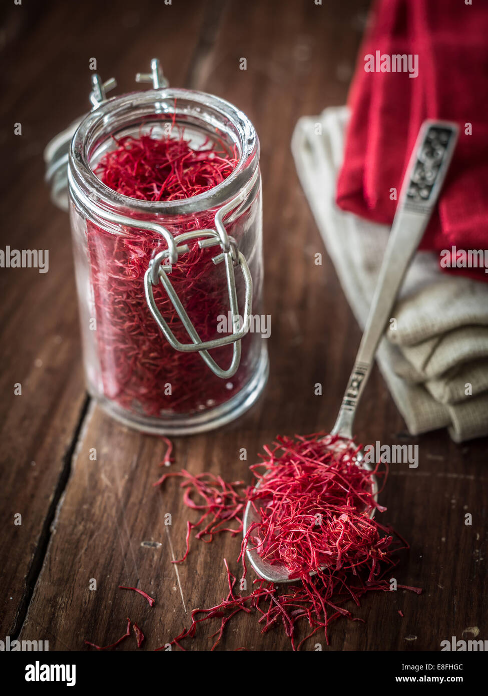 Saffron on spoon hi-res stock photography and images - Alamy