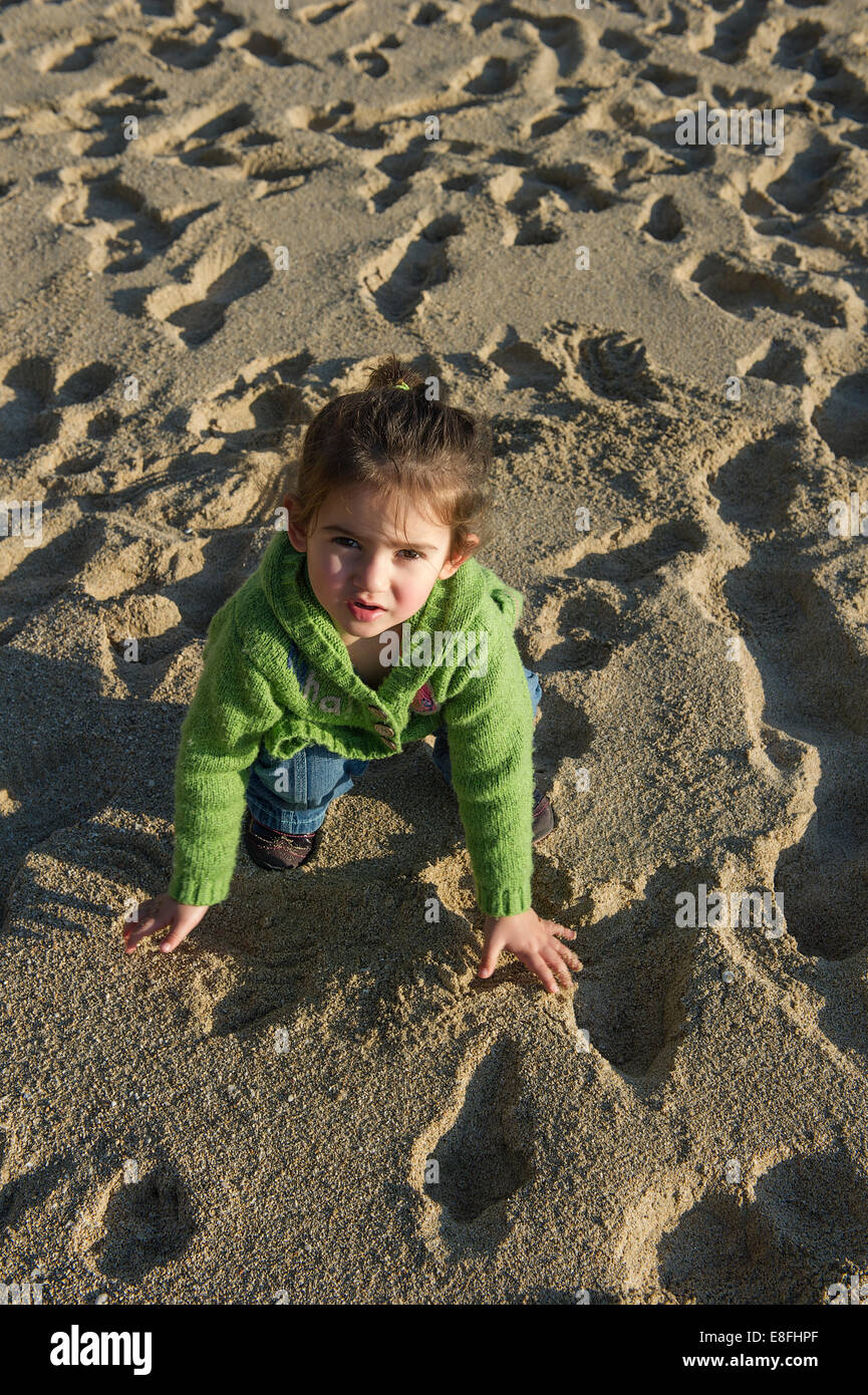 Crouching on hi-res stock photography and images - Alamy