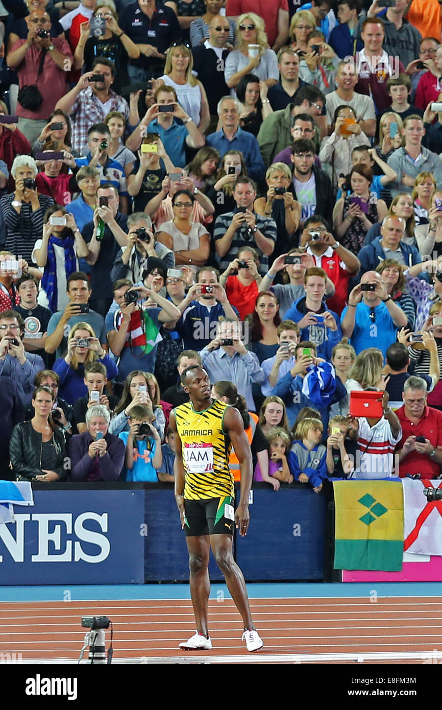 All cameras are on Usain Bolt (JAM) - Round 1, Heat 2, Mens 4 x 100m ...