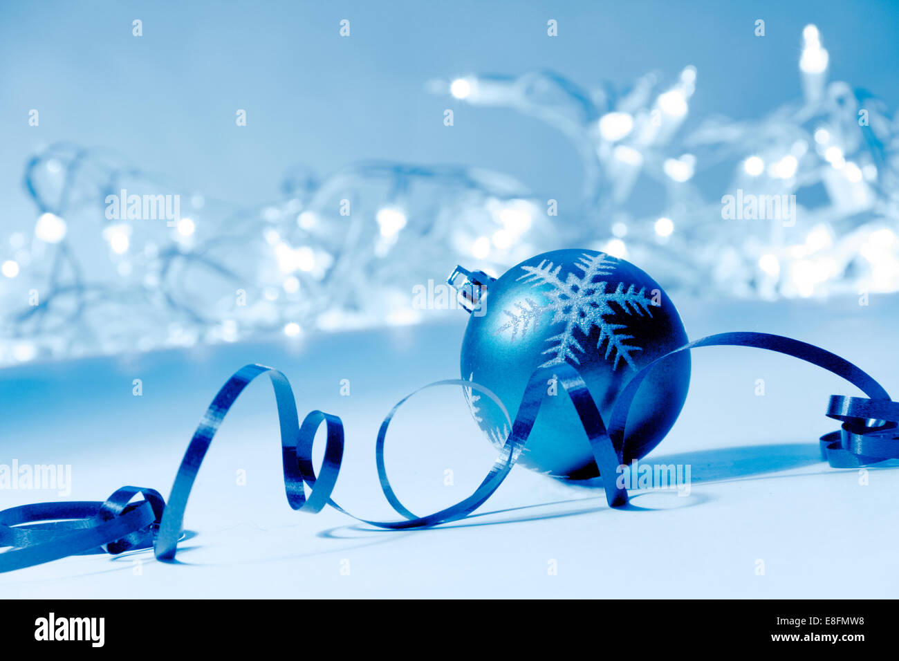 Christmas decorations hi-res stock photography and images - Alamy