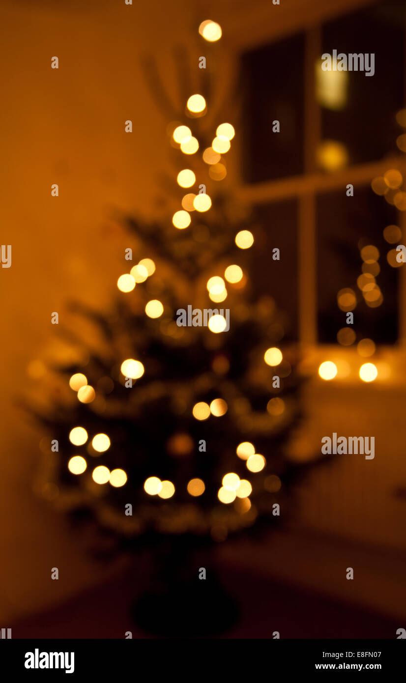 Lights in corner of the house hi-res stock photography and images - Alamy