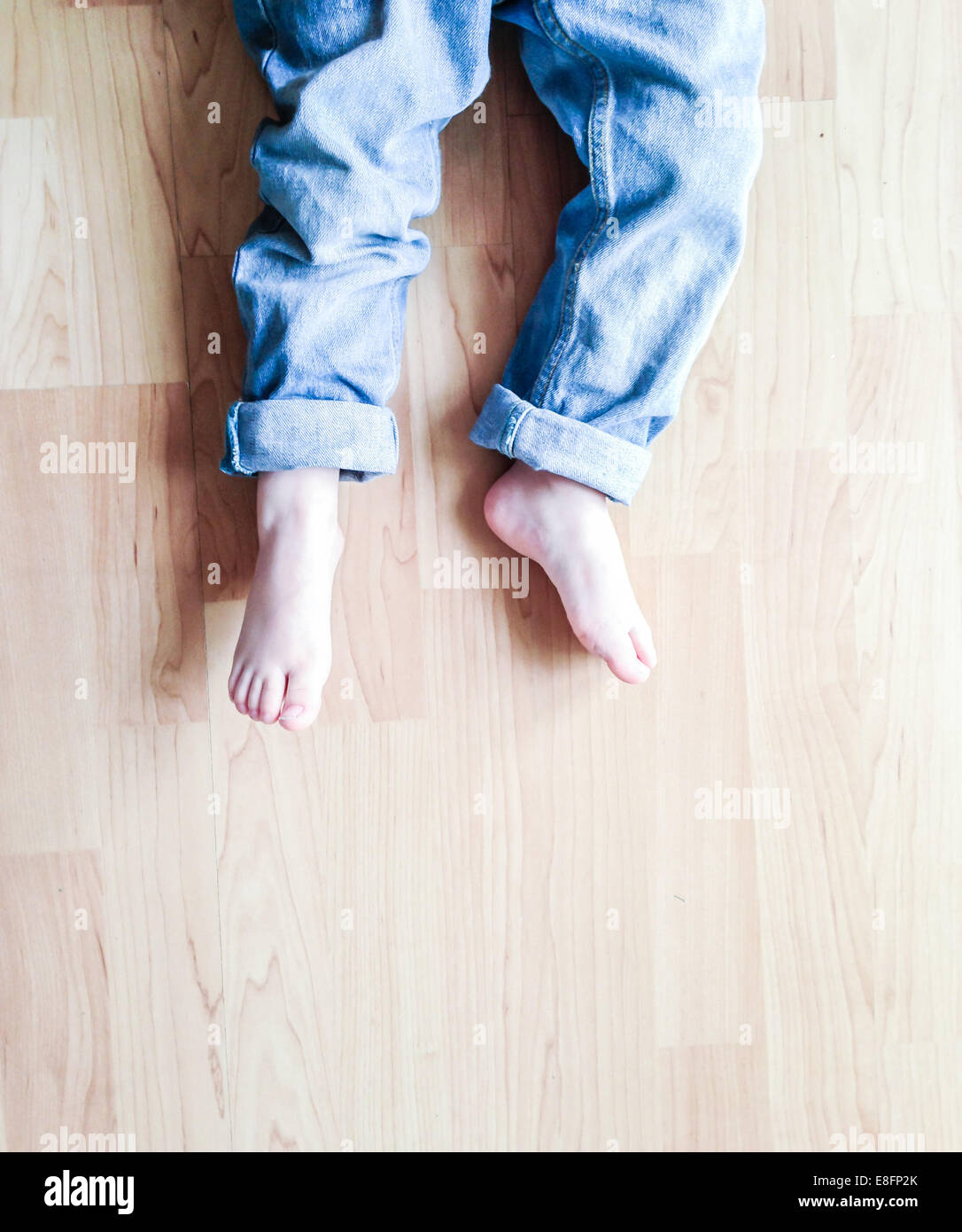 Boys legs hi-res stock photography and images - Alamy