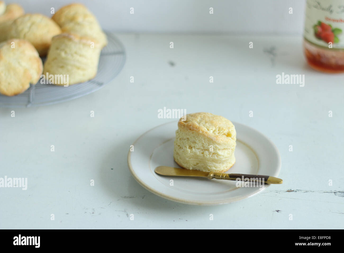 Scones plate hi-res stock photography and images - Alamy